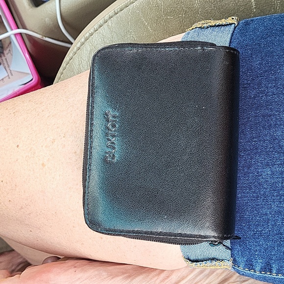 Buxton | Bags | Buxton Leather Small Wallet | Poshmark